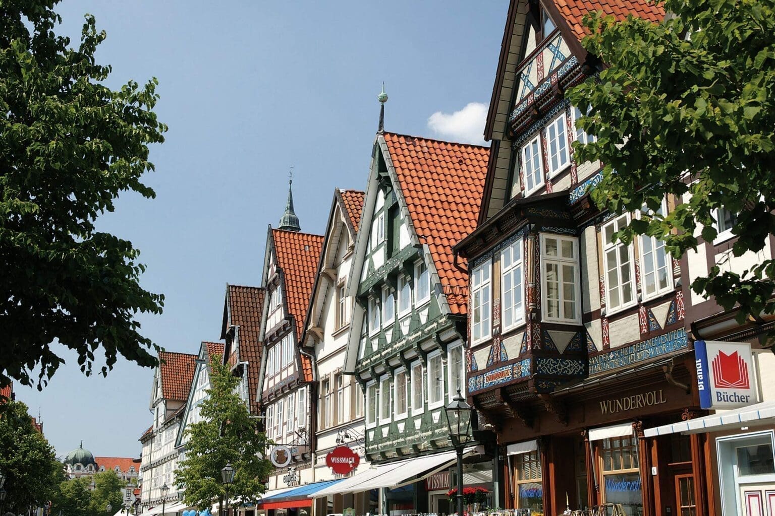 Celle – Älskvärd residensstad med Europas störstasamling korsvirkeshus ...